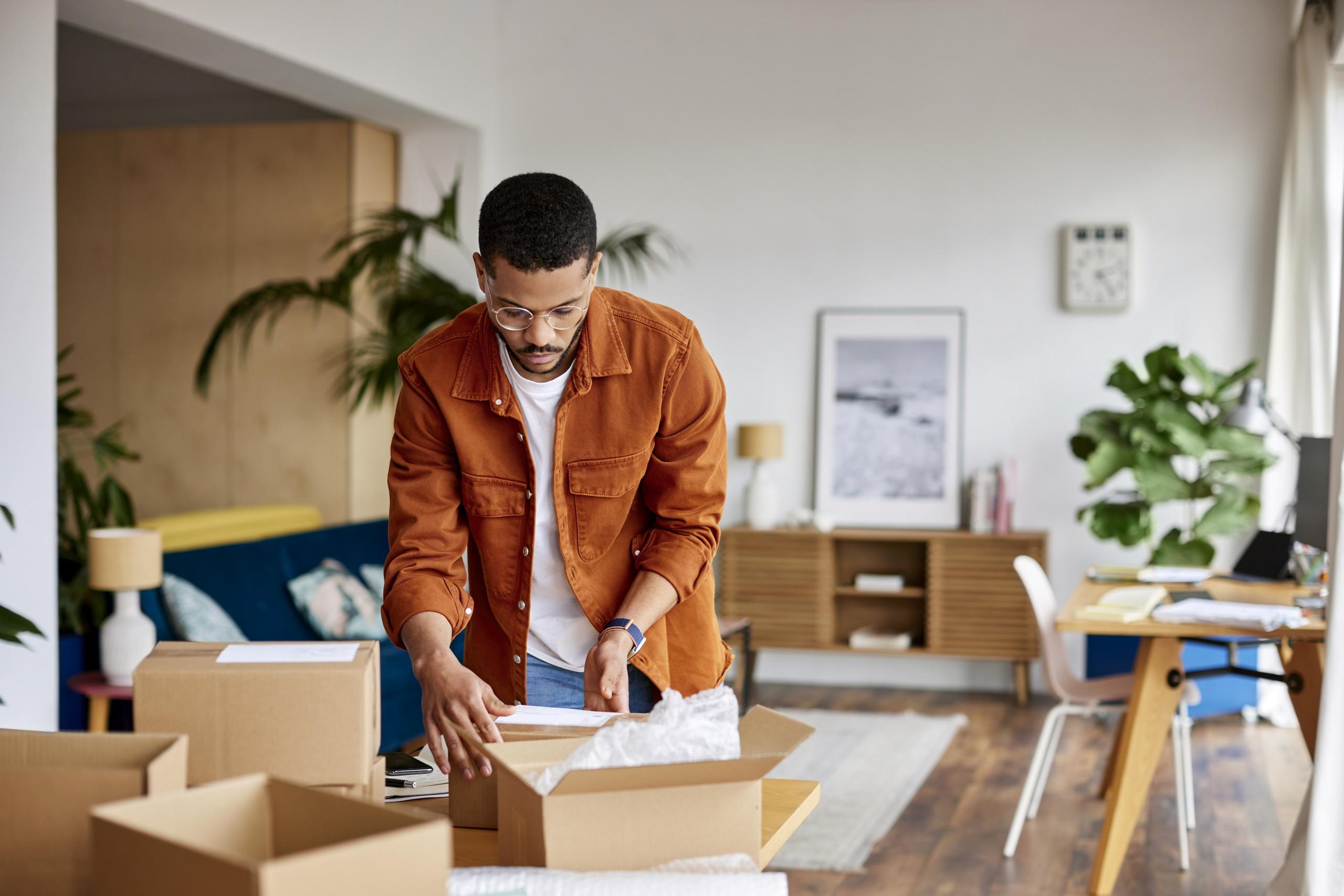 GUIDE: Vælg den perfekte papkasse til pakkebokse hos PostNord, DAO ...